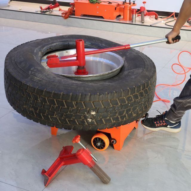 Car Wheel Repair Tire Changer 11R22 5 12R22 5 13R22 5 Tire Changer Car Wheel Repair Tire Changer 11R22 5 12R22 5 13R22 5 Tire Changer